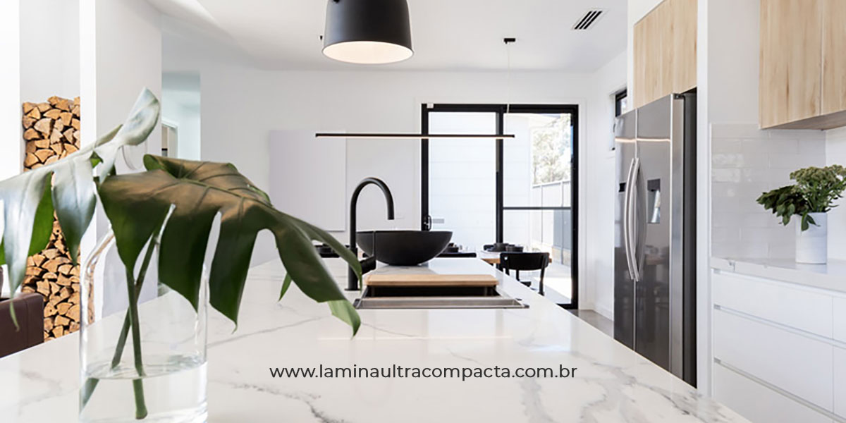 Lâmina Ultra Compacta - uma pedra moderna de alta tecnologia.